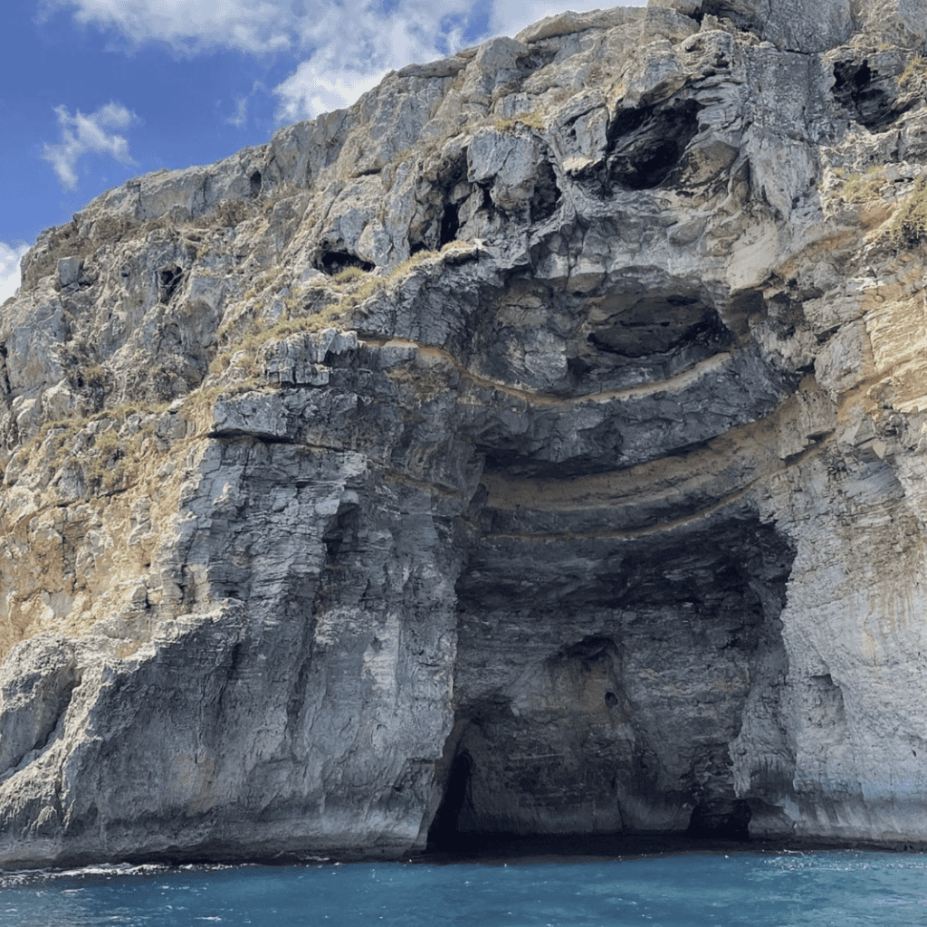 Hendricks Yachting - Yacht Rental All Over The World